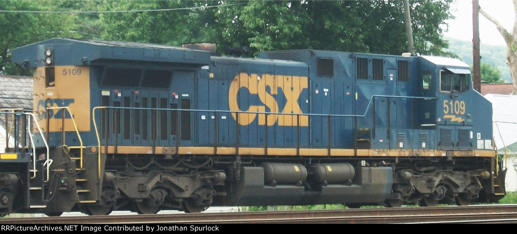 CSX 5109, engineer's side
